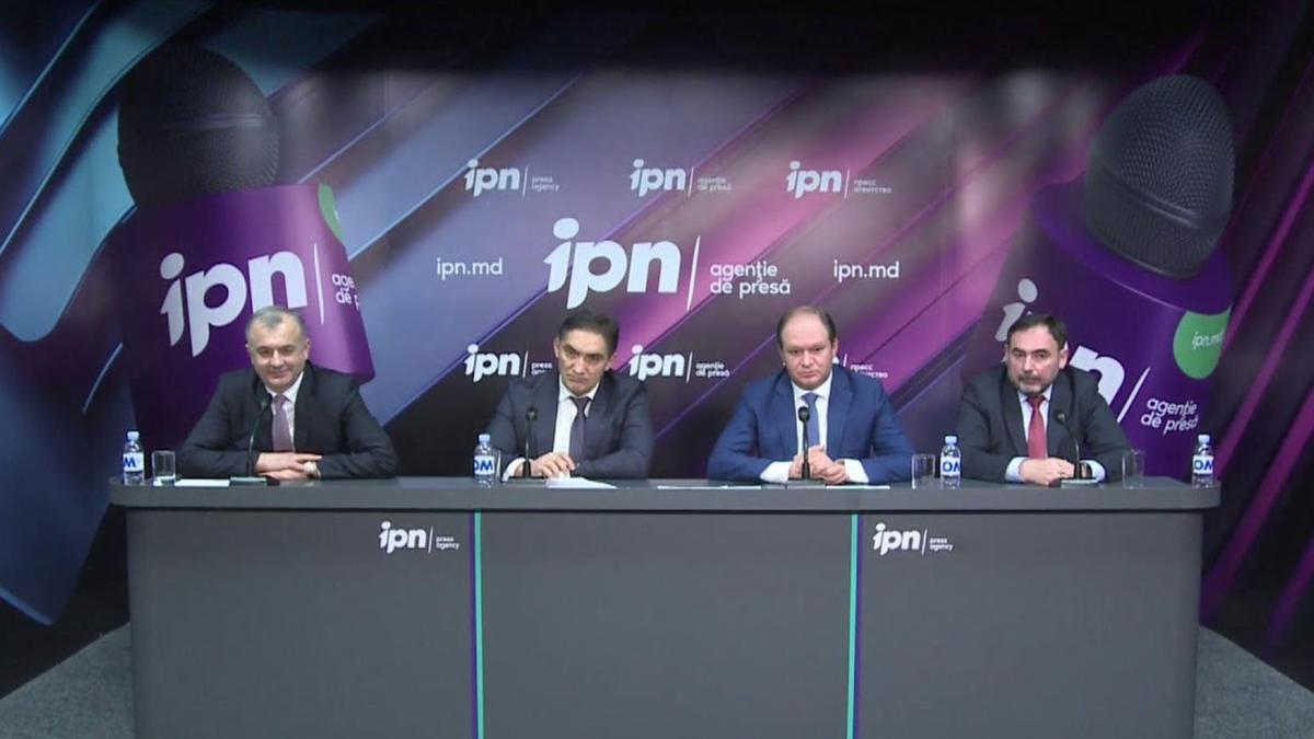 POZA ZILEI (FOTO) // „Alternativa” meselor de pomenire, la Orhei. Un ...