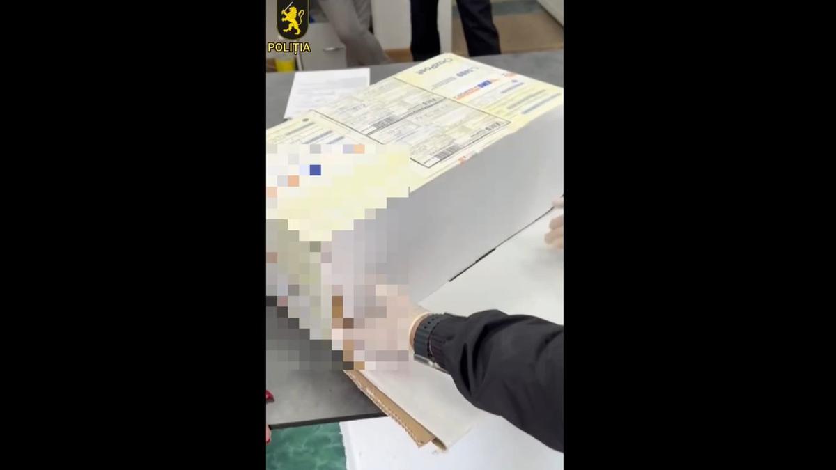 (VIDEO) Mii de pastile de slăbit, cu efect psihotrop, transmise din ...
