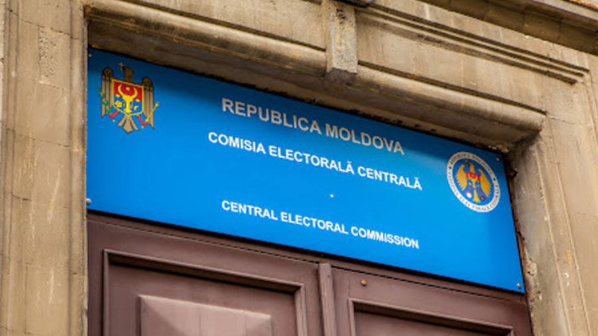 Partidul Politic Uniunea Centristă din Moldova a depus cererea de ...