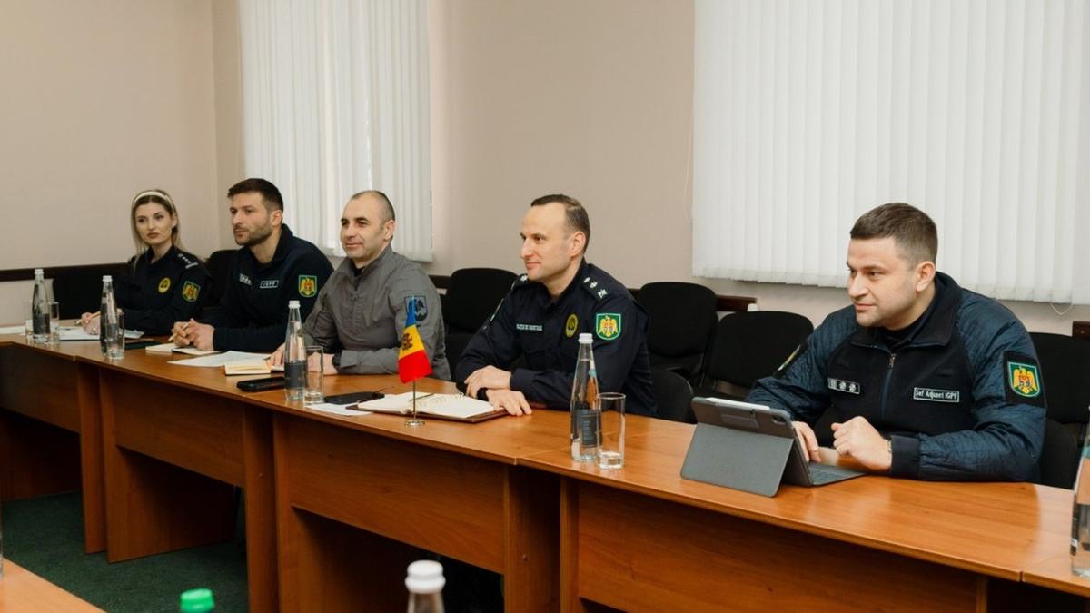 Frontiera mai sigură prin parteneriat: cooperarea IGPF cu ICITAP | Puls ...